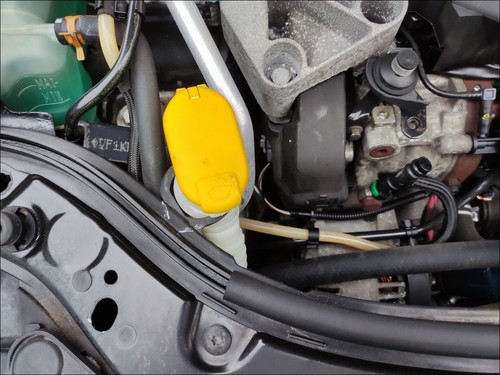 RESERVOIR LAVE-GLACE AV RENAULT MEGANE 2 PH2 BREAK (KM) 7701207665 | eBay
