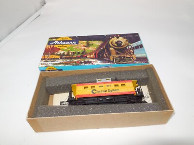 E3 VINTAGE LIFE LIKE HO SCALE CHESSIE SYSTEM RED & YELLOW CABOOSE 1872 ...