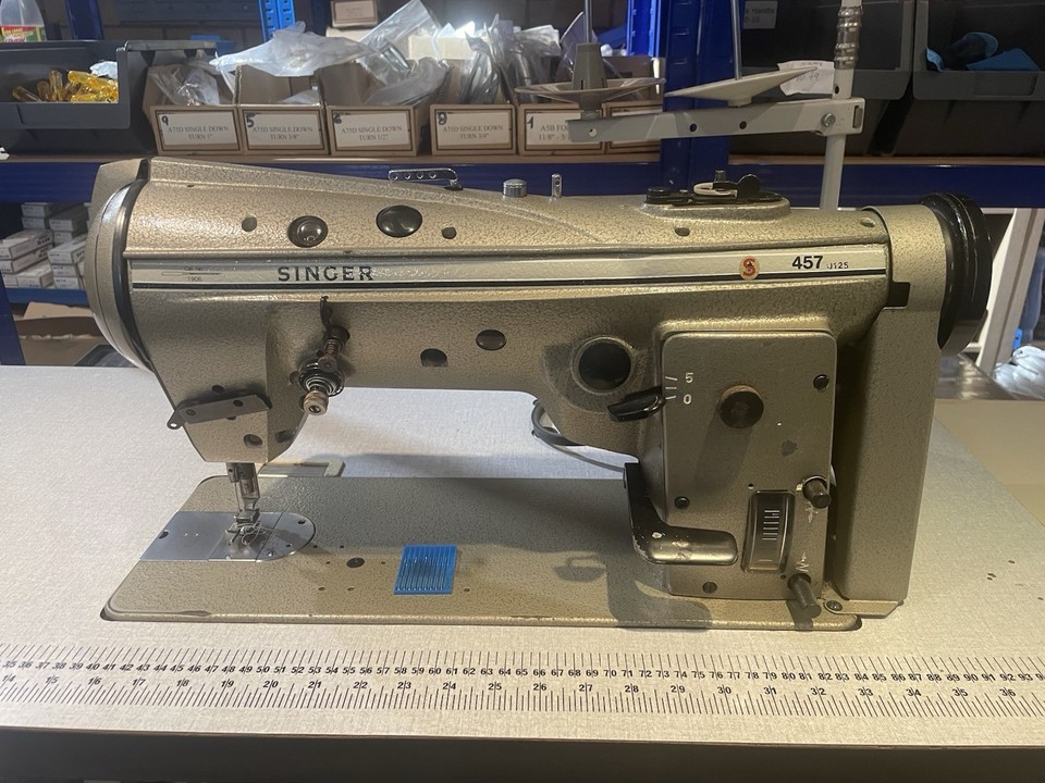 Singer Zig Zag Industrial Sewing Machine 457 U125 in Very Good ...