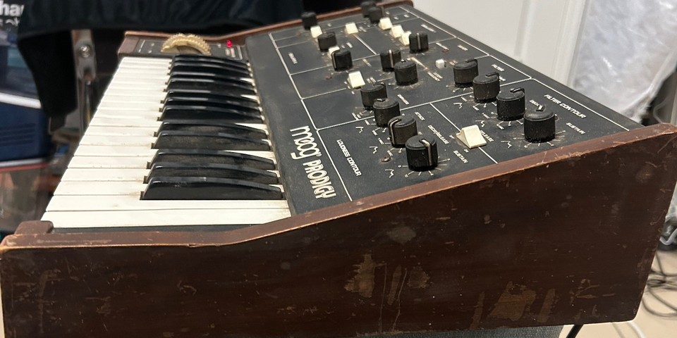 MOOG Prodigy (Classic Analog Synth) (Previously owned by BOTTOM LINE ...