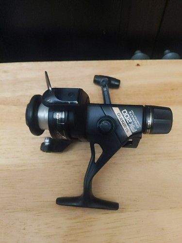 Shimano FX200 Spinning Fishing Reel Graphite Construction Right/Left R2 ...