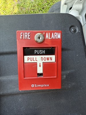 SIMPLEX 4099-9003 NON-CODED MANUAL STATION FIRE ALARM ASSY. NO KEYS ...