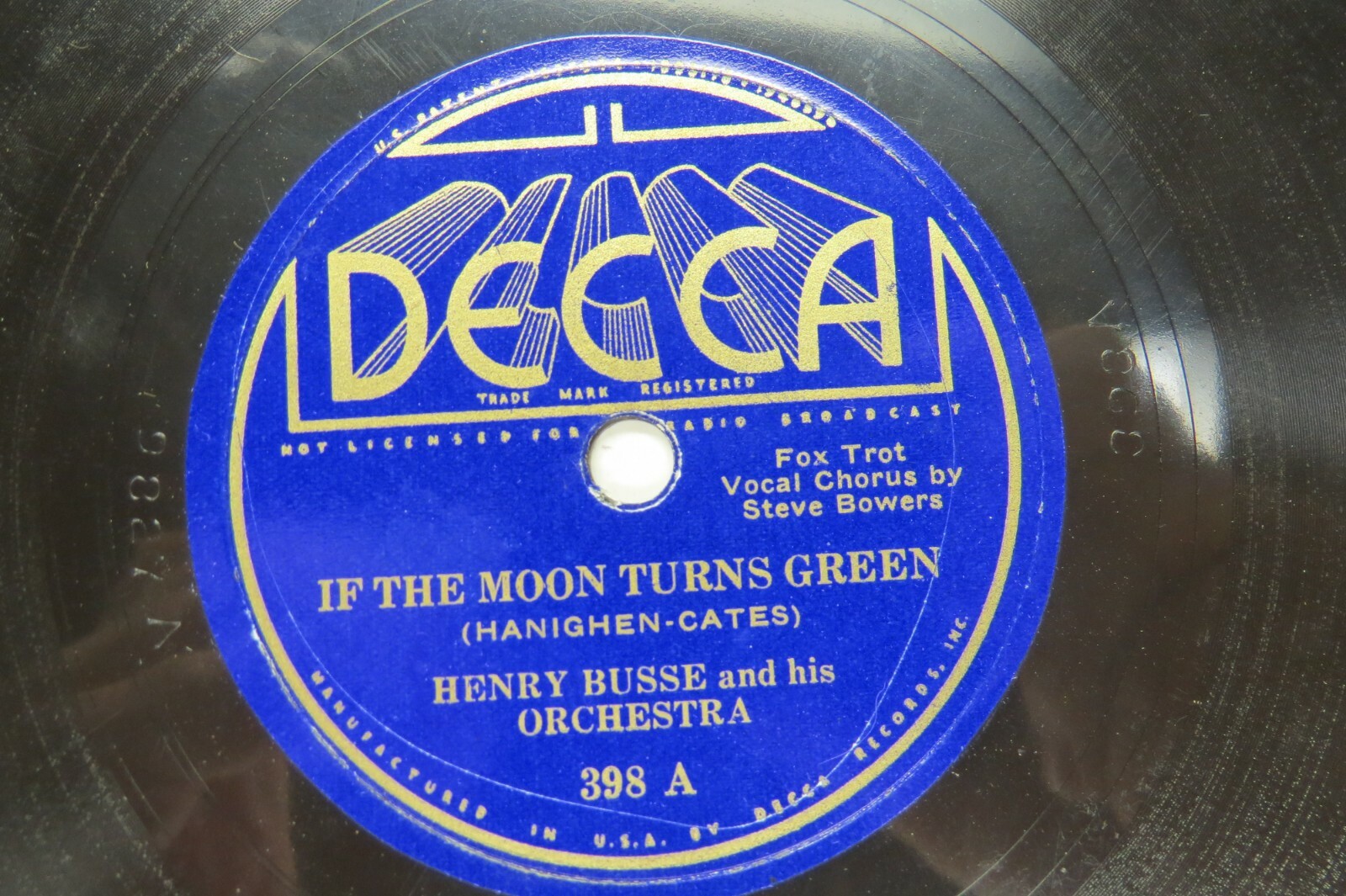 Henry Busse & Orch. - DECCA 398 - CARL GRAYSON - If the Moon Turns ...