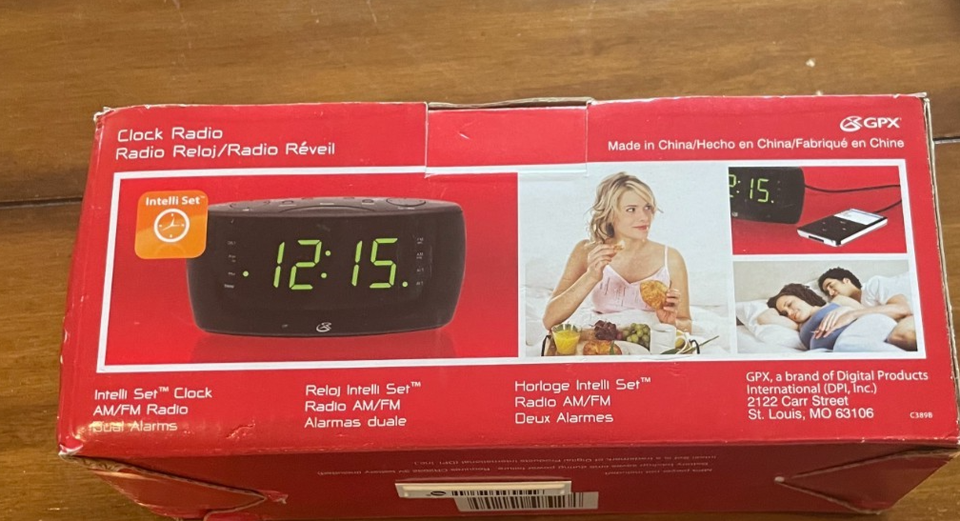 New GPX Clock Radio Dual Alarms Radio AM/FM Digital Electric Box Time ...