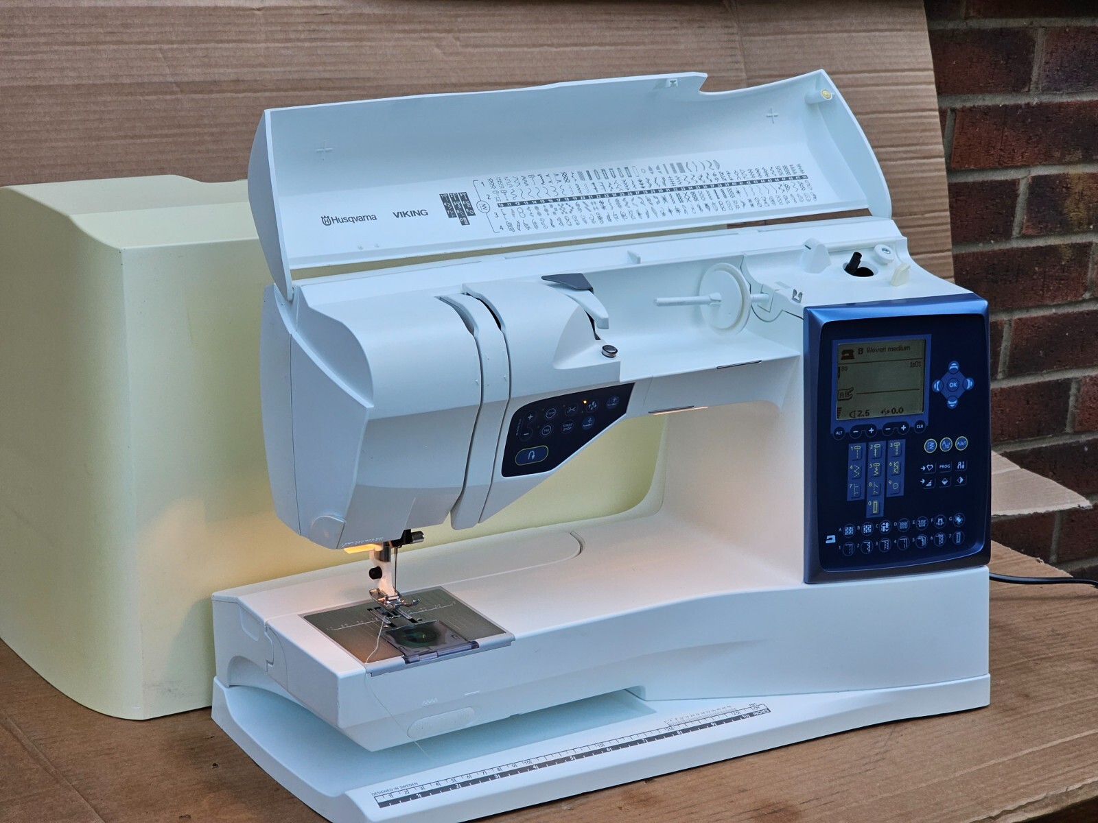 Husqvarna Viking Sapphire 870 Quilt Computerised Sewing Machine | eBay