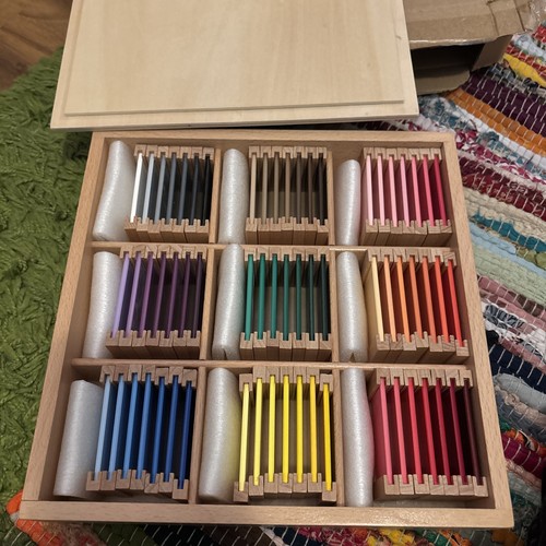 Color Tablets Box #3 - MONTESSORI SENSORIAL MATERIAL | eBay
