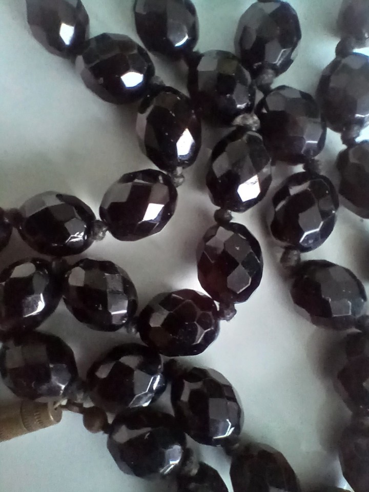 Gorgeous Vintage Black French Jet/Glass Faceted Beads Neckalce | eBay UK