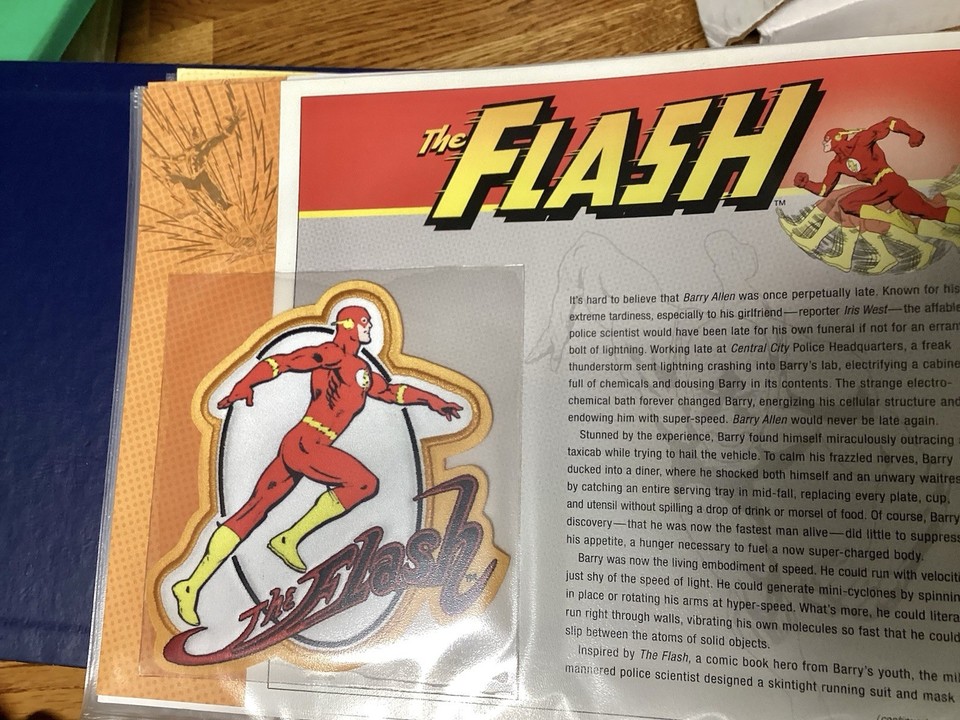 DC Comics Superhero 34 Patches Collection book Superman Batman Flash ...