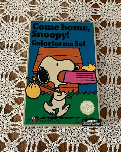 2017 Peanuts Worldwide Come Home, Snoopy! Colorforms Set 813456021129| eBay