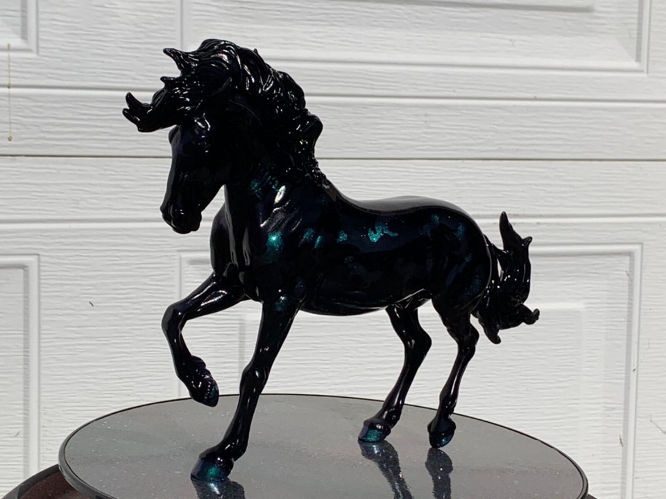 Breyer Model Horse Fireheart With Colorshift Fireheart Minis CM=) | eBay