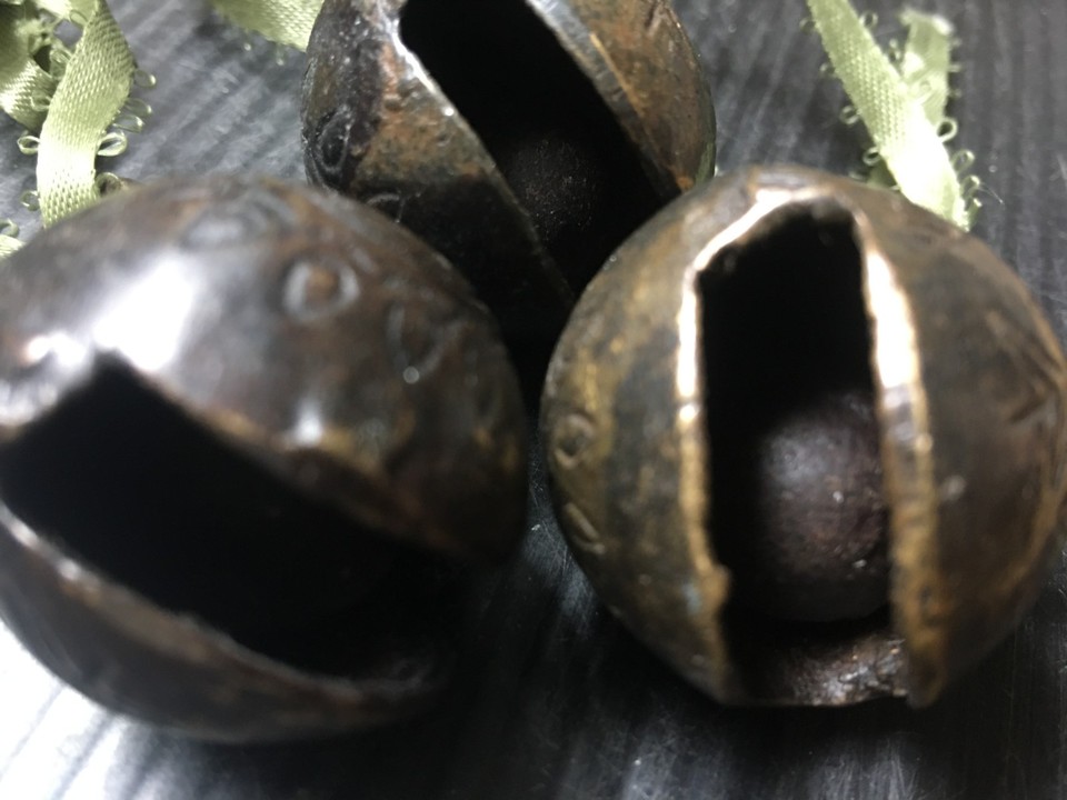 Set of 3 Vintage Ornate Bronze Crotal Sleigh Bells with Green Ribbons 1 ...