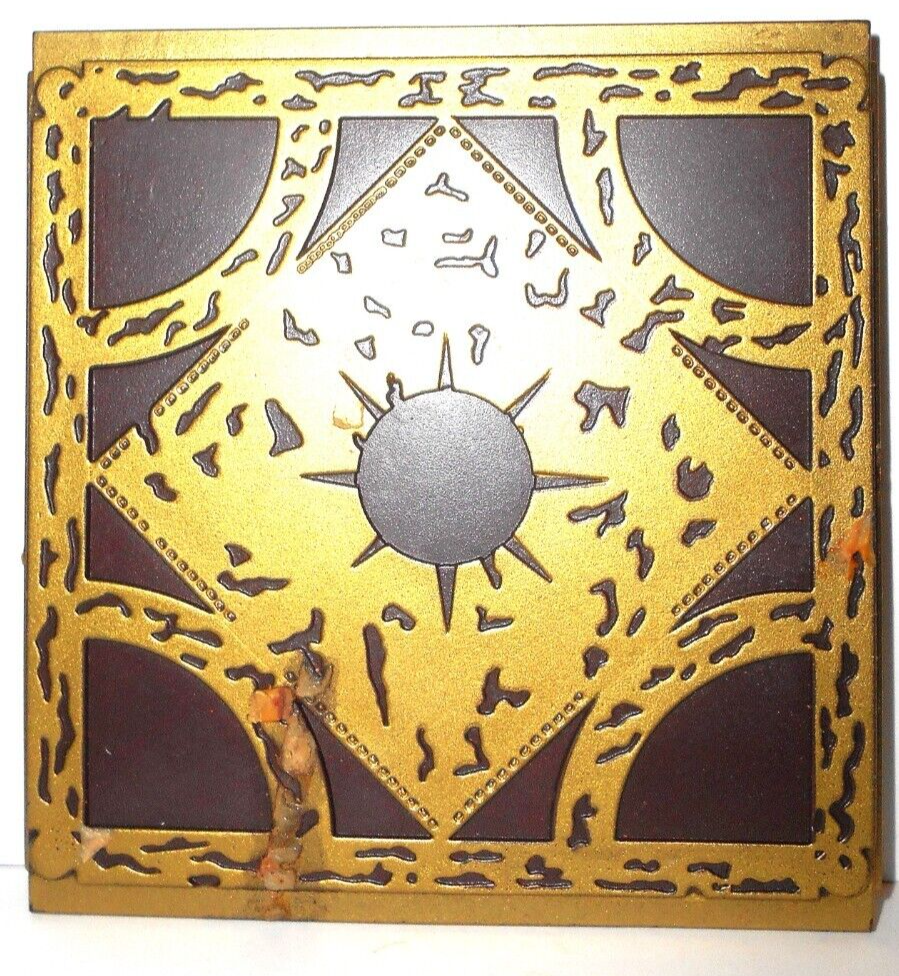 HELLRAISER Neca Reel Toys 2003 PUZZLE BOX cube Build a figure part baf ...