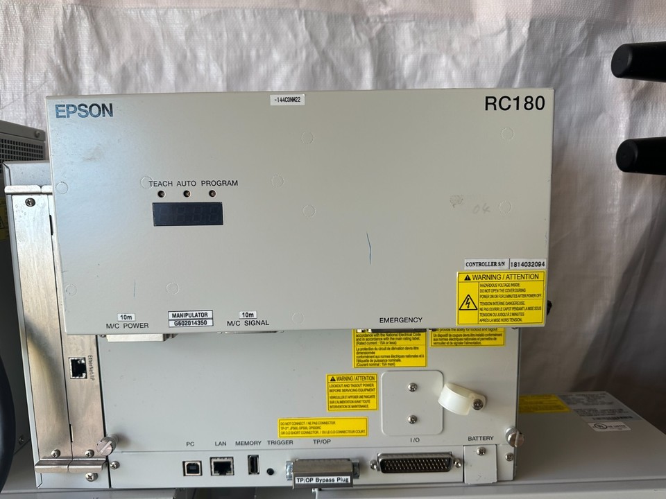 EPSON RC180 ROBOT CONTROLLER HAVE 8 | eBay