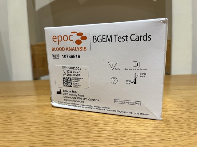 SIEMENS 10736516 EPOC BLOOD ANALYSIS BGEM TEST CARDS TESTS Veterinary ...