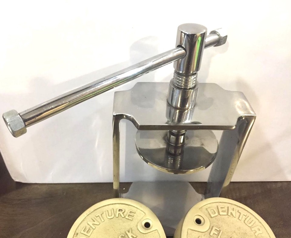 DENTAL LABORATORY LAB SPRING PRESS COMPRESS WITH TWO FLASK BRONZE 3 ...