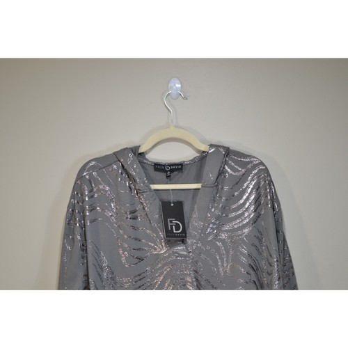 Fred David long sleeve light weight NWT gray metallic design 2X hoody ...