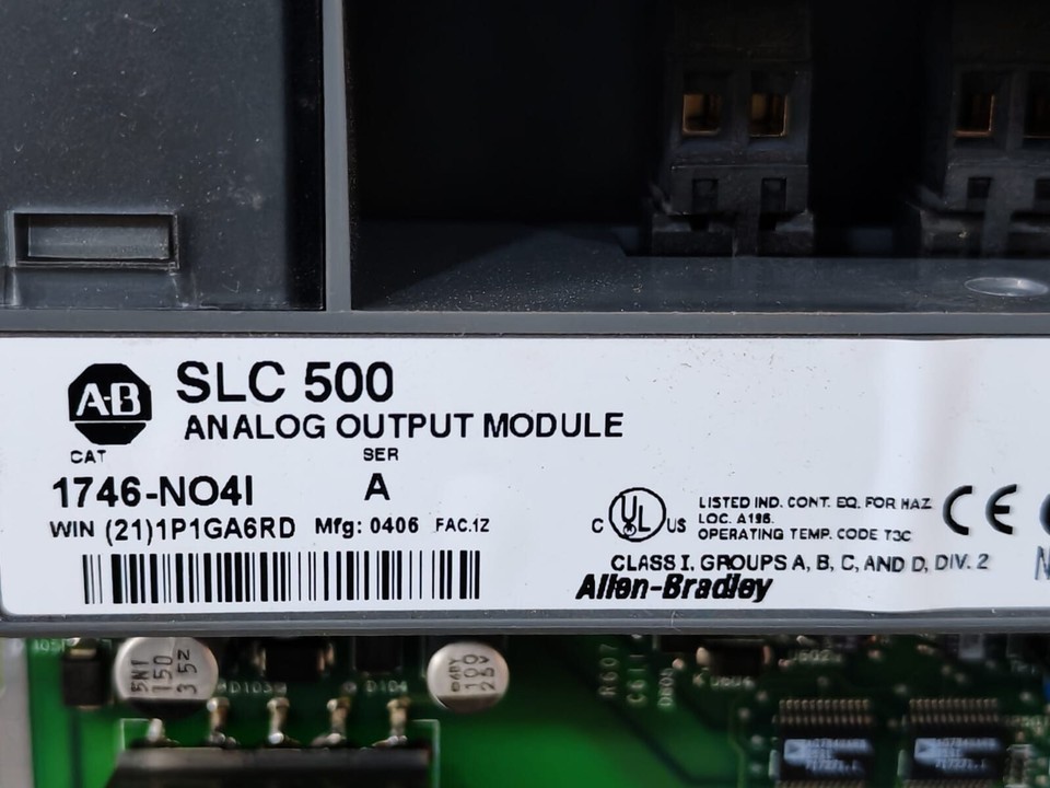 ALLEN-BRADLEY 1746-NO4I SER A SLC 500 ANALOG OUTPUT MODULE | eBay