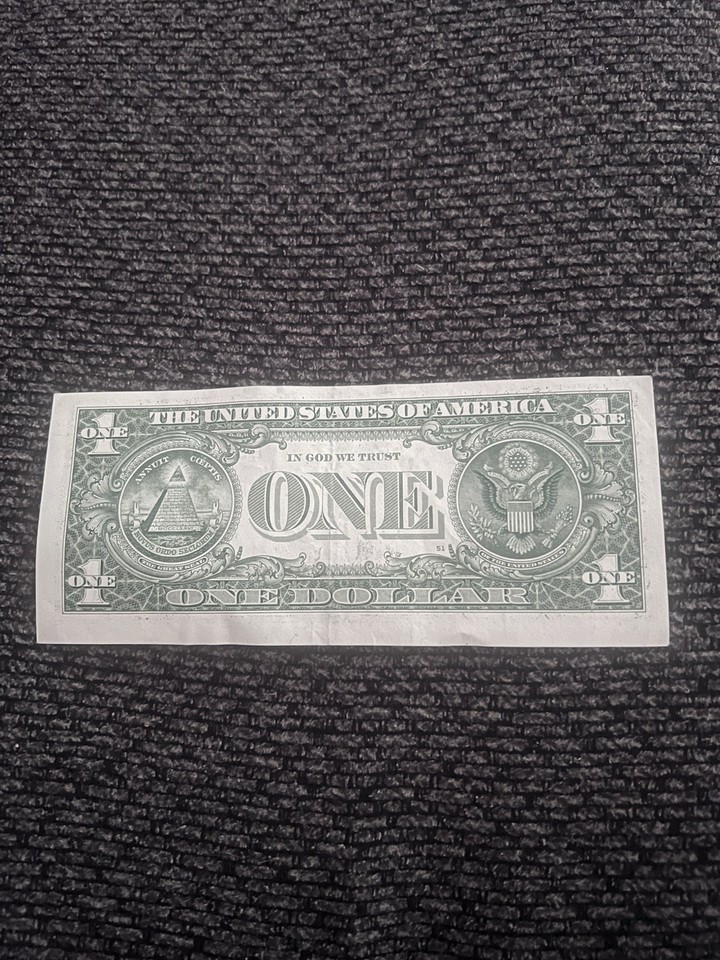 2017 Federal Reserve Note OFF CENTER Miscut Error $1 One Dollar Bill ...
