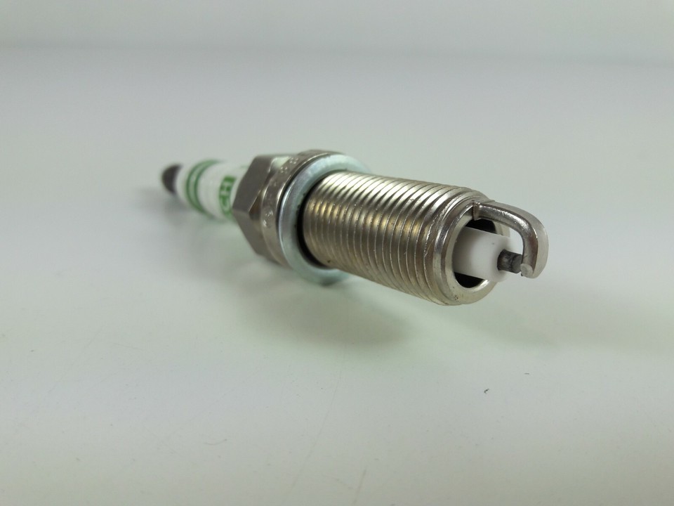 1x BOSCH Spark Plug FR8SEO 0242229702 SUPER | eBay