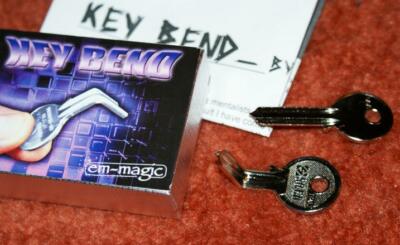 Key Bend --Erez Moshe --very visible key bending; looks like real PK ...