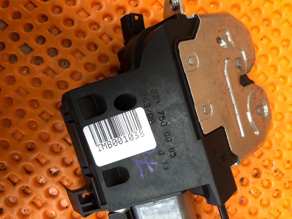 OEM Mercedes-Benz S W221 Rear Lid Lock A2217500085 Genuine for sale ...