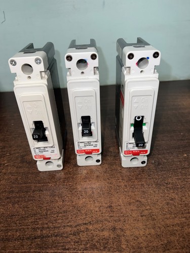 3 USED EATON HFD1020 INDUSTRIAL CIRCUIT BREAKER 1 POLE 20 AMP S8 | eBay
