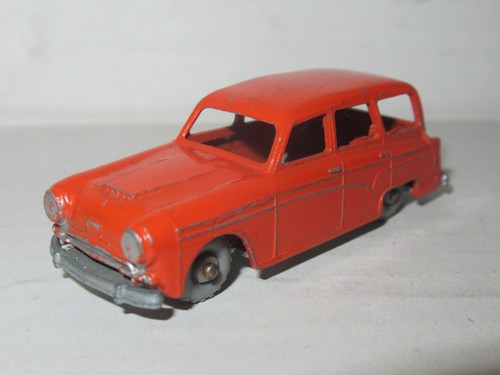 Morestone Esso Petrol Pump Austin A95 Westminster Countryman good ...