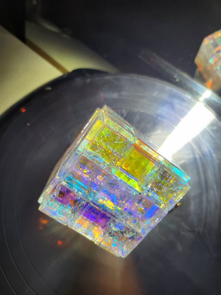 Dichroic Crystal Art Glass Rubik's Cube Chameleon Crystal Paperweight ...