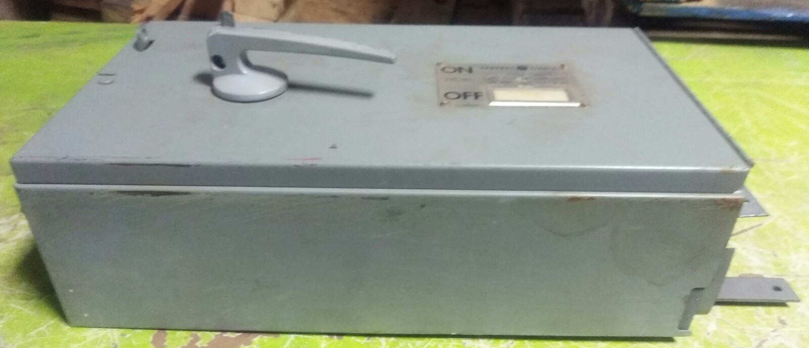 General Electric GE QMR THFP364 200 Amp 600V 3-Pole Disconnect Switch ...
