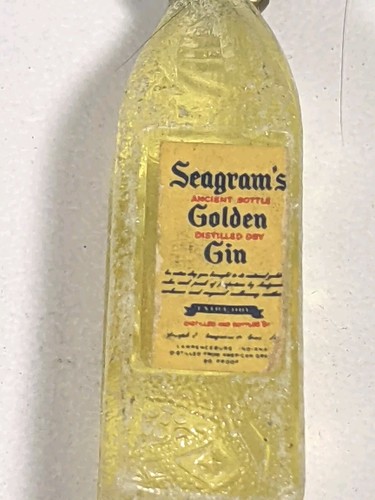 Seagram's Ancient Bottle Golden Distilled Dry Gin Bottle Keychain 1960 ...