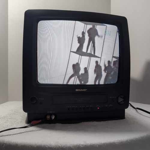 Vintage 13” TV VCR Video Cassette Combo 1996 SHARP 13VT-H60 WORKS- No ...