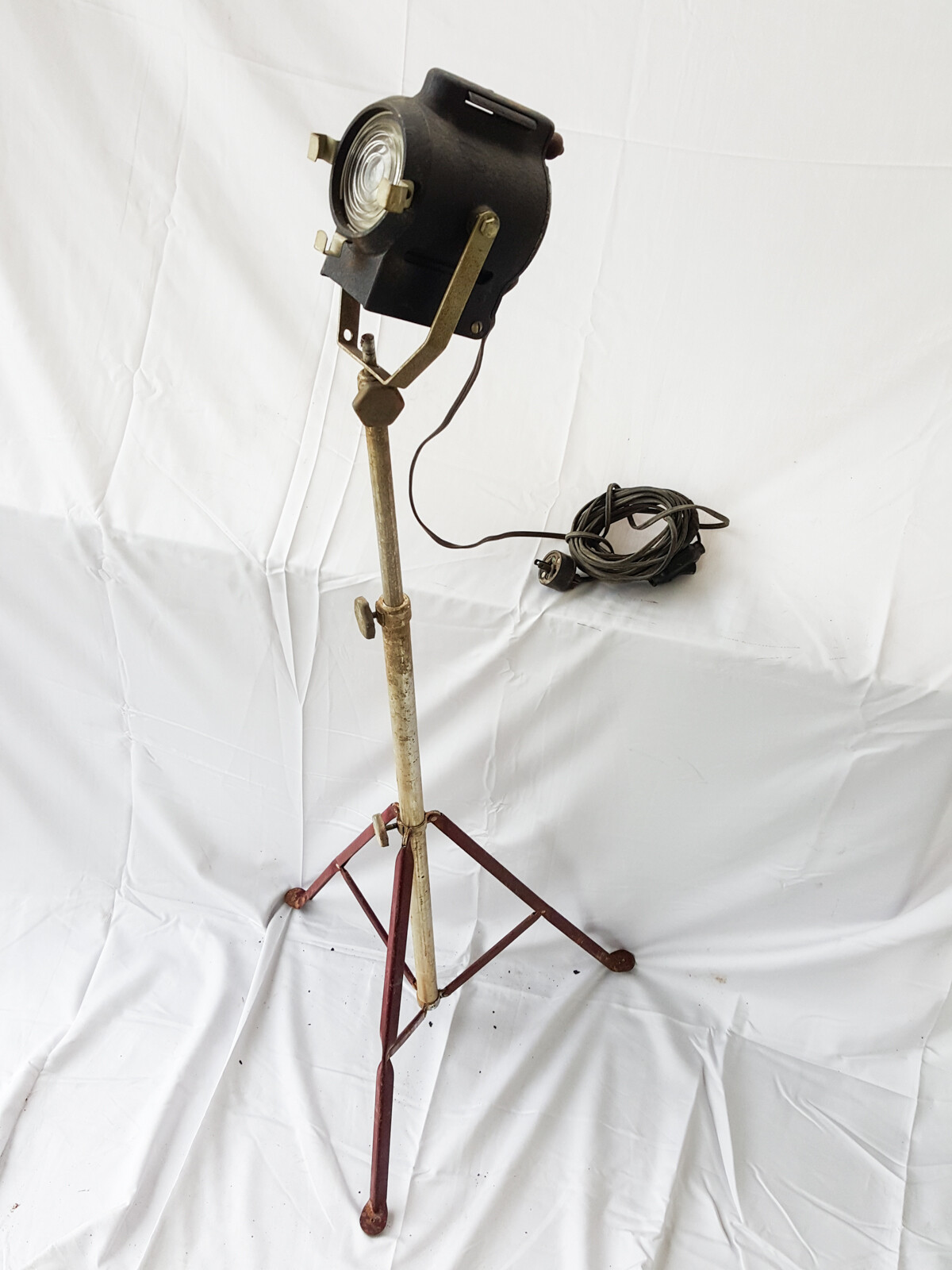 Vintage Cycon Spot Light c.1930's w/ Light Stand (V4686) | eBay