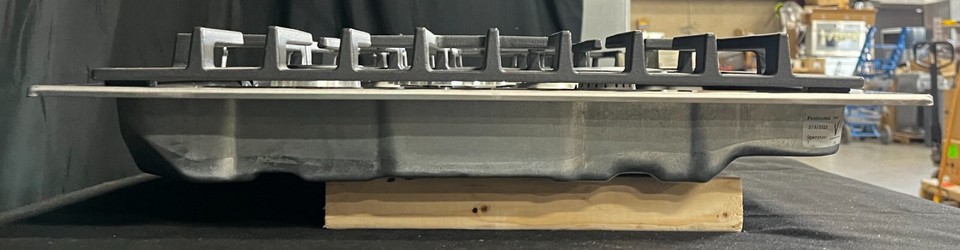 Bosch 800 Series NGM8658UC 36" Gas Cooktop with 5 Sealed Burners, Heavy ...