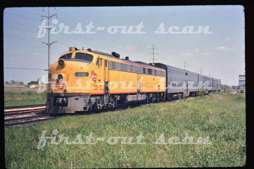 F Original Slide - Milwaukee Road MILW 33C Passenger Action Walworth WI 1973 | eBay