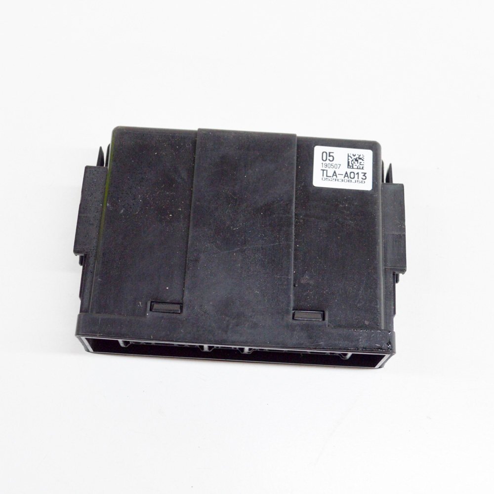 HONDA CR-V MK5 1.5 VTEC Fuse Relay Module ECU Unit 38830-TLA-A01 127kw ...
