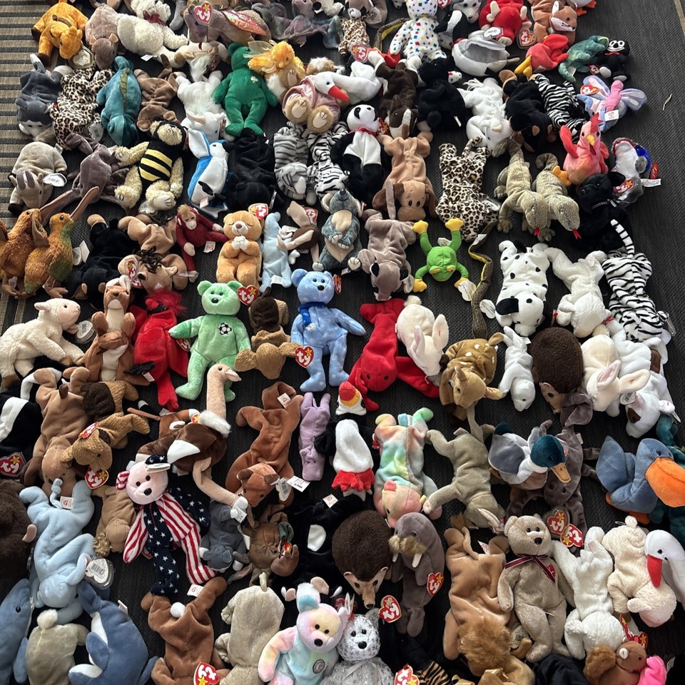 ~~ LOT OF 170 TY BEANIE BABIES & BOOS - RETIRED BEANIES COLLECTION ...
