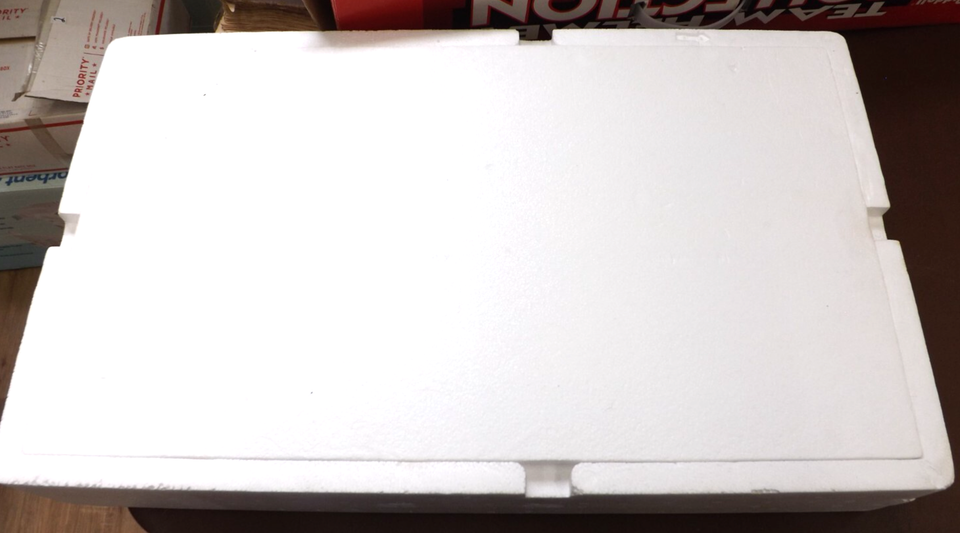 RIDDELL NFL TEAM HELMET COLLECTION BOX DISPLAY CASE 32 HELMETS MINT IN ...