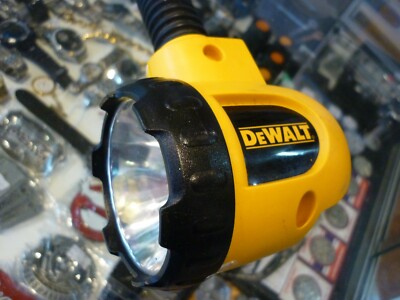 DEWALT (DW919) 18V FLEXIBLE RECHARGEABLE LIGHT - SKIN ONLY - AU STOCK ...