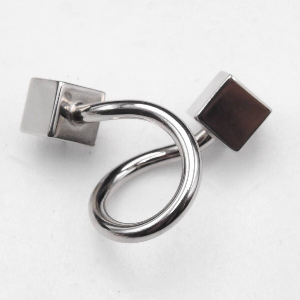 Louis Vuitton Scarf Ring Cube Silver Color AA Condition No Accessories ...