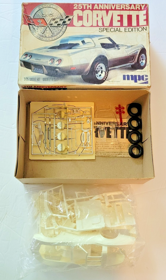MPC Vintage 25th Anniversary Corvette Model kit 1/25 scale 1-3708 OPEN ...