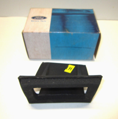 NOS 1970 Ford LTD XL LH Rear Side Marker Lamp Retainer Bracket D0AZ ...