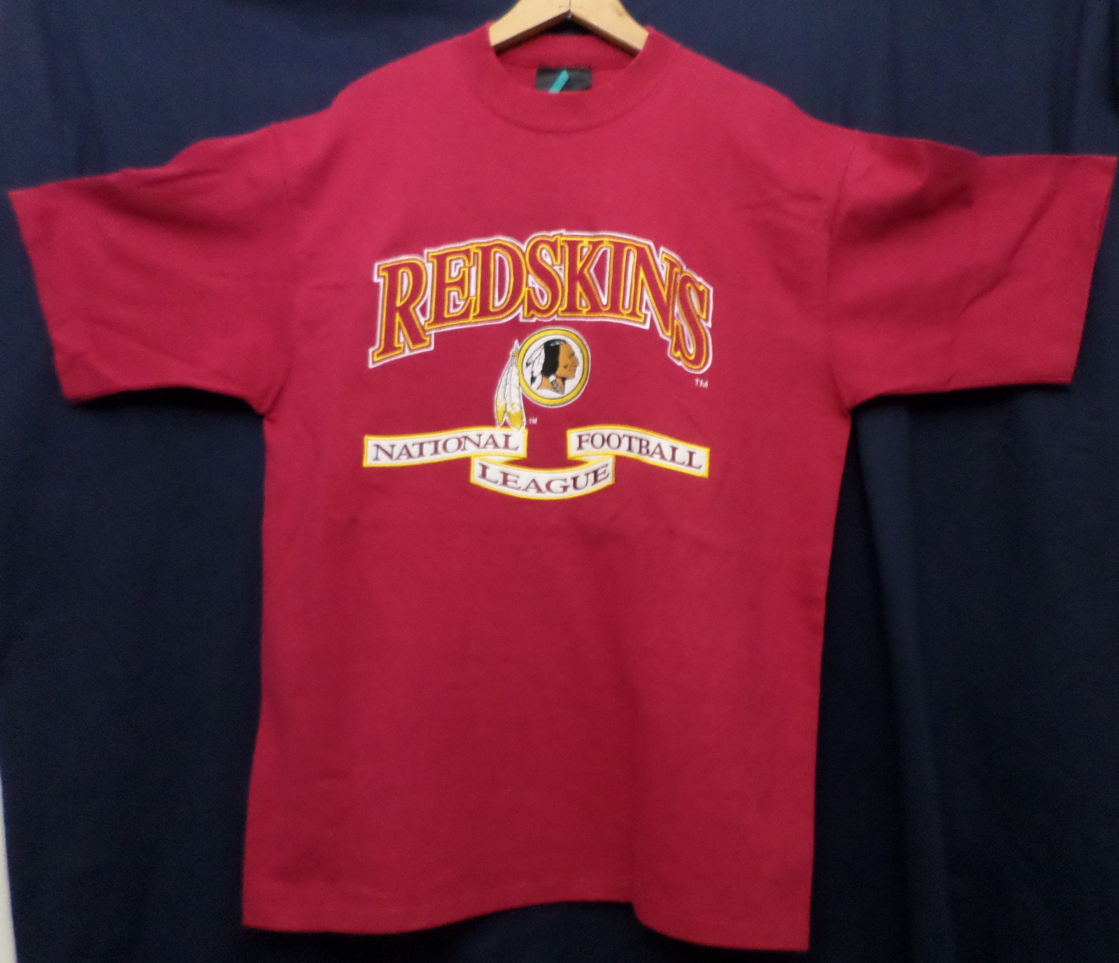 NEW NFL WASHINGTON REDSKINS T-SHIRT EMBROIDERED LETTERING & FABRIC ...