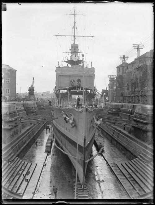 Danae class light cruiser in Sutherland Dock, Cockatoo Island, NSW ...