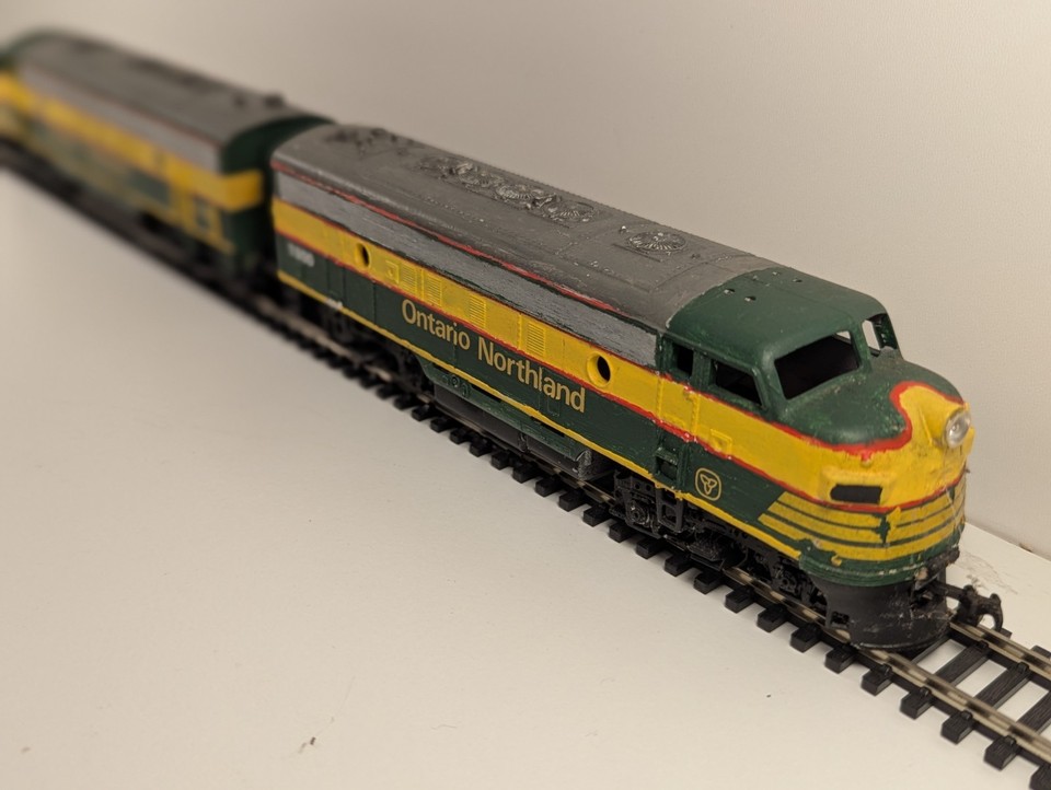 Life-Like – GMD FP7 Diesel Locomotive (Ontario Northland Repaint, Motor ...
