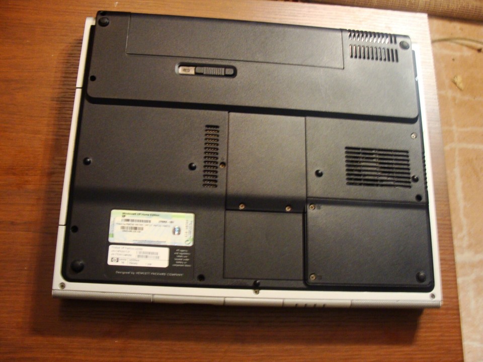 Vintage HP Pavilion ze2000 1.3Ghz, 512MB RAM, 40GB HDD Windows XP Home ...