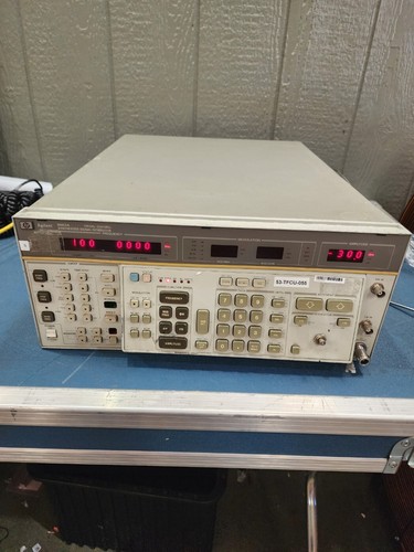 HP/Agilent 8663A Synthesized Signal Generator 100kHz-2560MHz READ ...