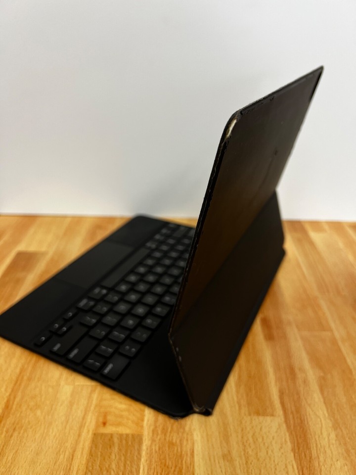 Apple Magic Keyboard for iPad Pro 11in / 12.9in Heavily Worn (White ...