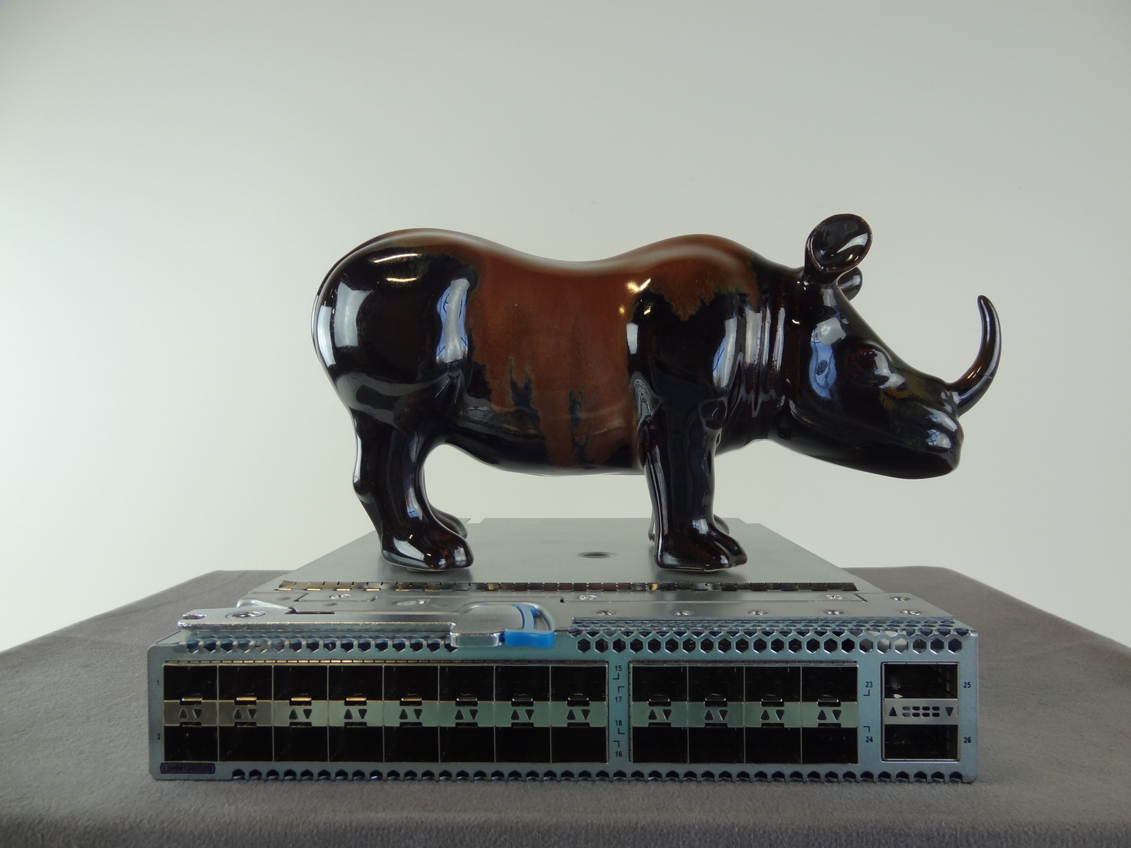 JH181A HP 5930 24-port SFP+ and 2-port QSFP+ with MACsec Module JH181 ...