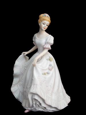 Homco Masterpiece 'Lady Caroline' Figurine | eBay