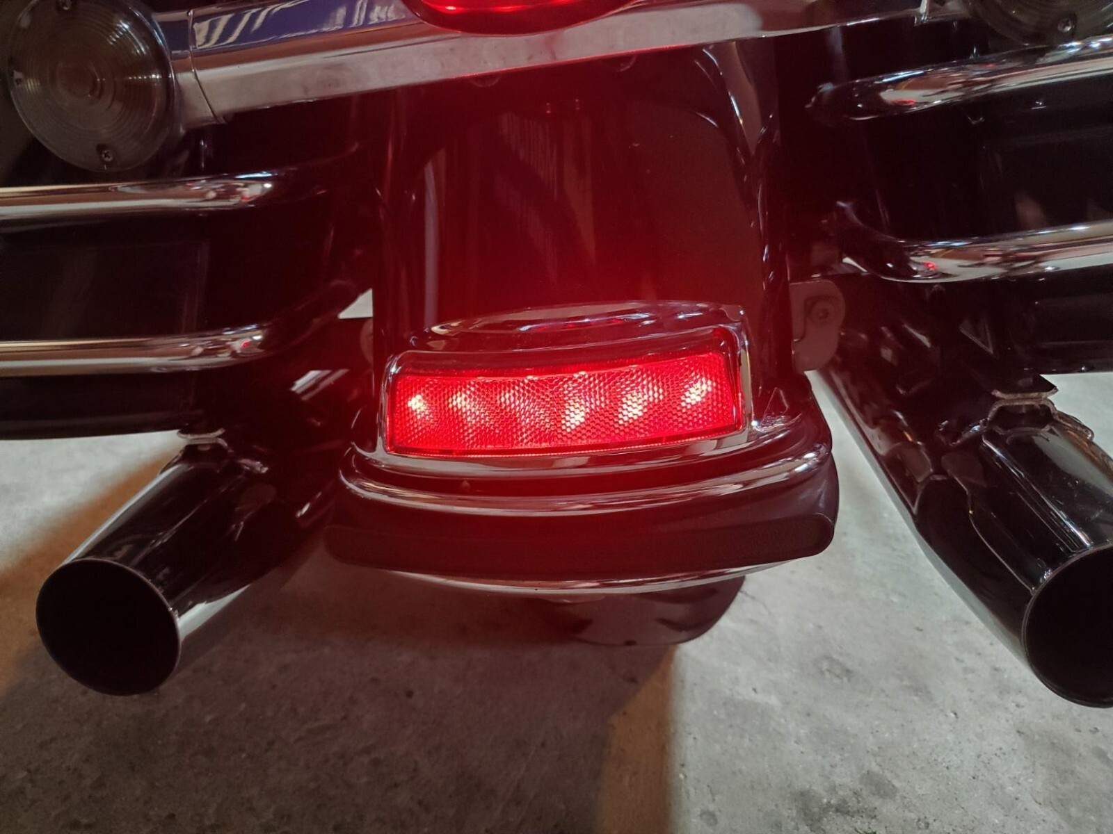 Rear LED Fender Tip Light Red Lens for Harley Electra Glide Ultra ...